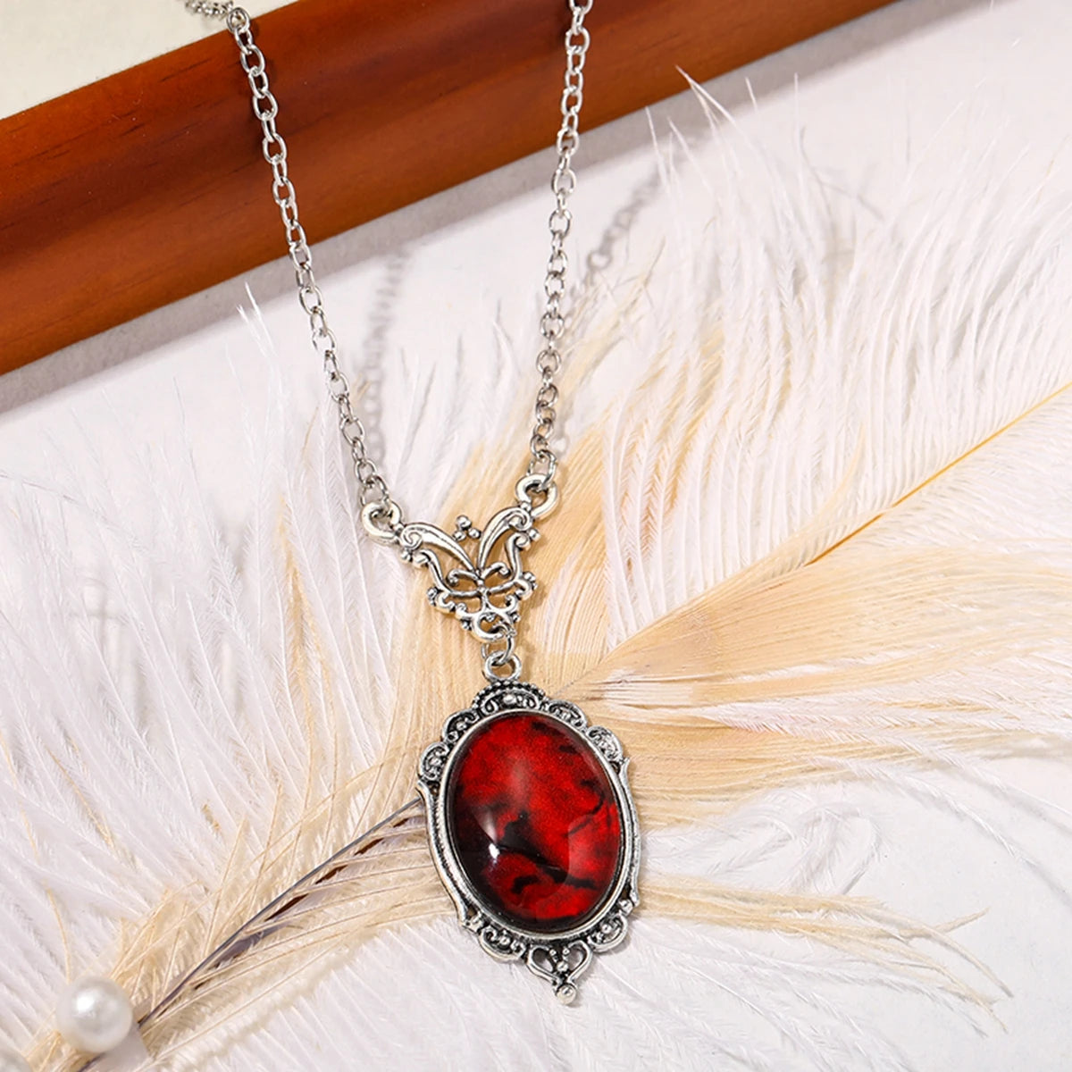 Gothic Blood Red Quartz Charm Necklace Oval Pendant Necklace for Women Halloween Vampire Embossed Witch Jewelry Vintage Chokers